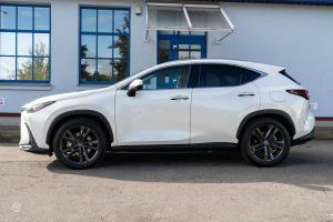White Lexus NX 450h 2025 in Vilnius, with an engine capacity of 2.49 L and mileage of 2 thousand km for 60500 €, photo 6 on AUTOMOTO.COM.LV