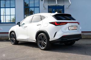 White Lexus NX 450h 2025 in Vilnius, with an engine capacity of 2.49 L and mileage of 2 thousand km for 60500 €, photo 10 on AUTOMOTO.COM.LV