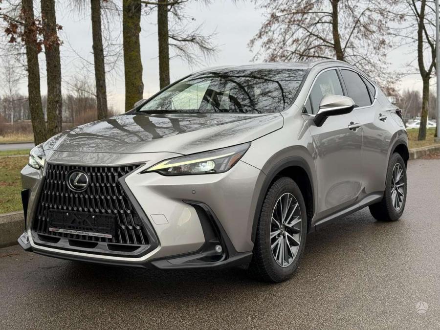 Yellow Lexus NX 450h 2022 in Panevezys, with an engine capacity of 2.49 L and mileage of 82 thousand km for 42900 €, photo 3 on AUTOMOTO.COM.LV