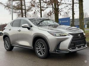 Yellow Lexus NX 450h 2022 in Panevezys, with an engine capacity of 2.49 L and mileage of 82 thousand km for 42900 €, photo 9 on AUTOMOTO.COM.LV
