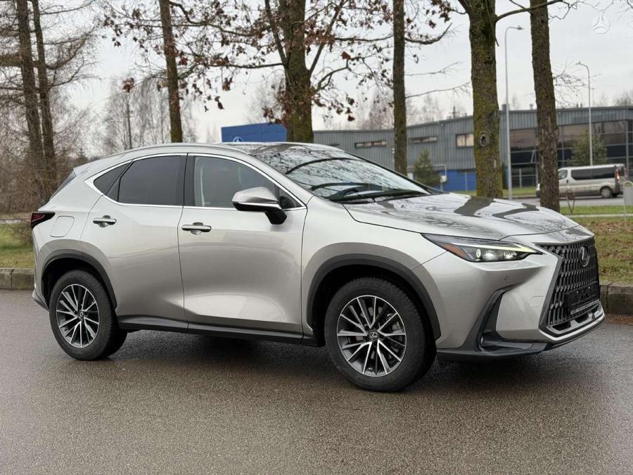 Yellow Lexus NX 450h 2022 in Panevezys, with an engine capacity of 2.49 L and mileage of 82 thousand km for 42900 €, photo 10 on AUTOMOTO.COM.LV