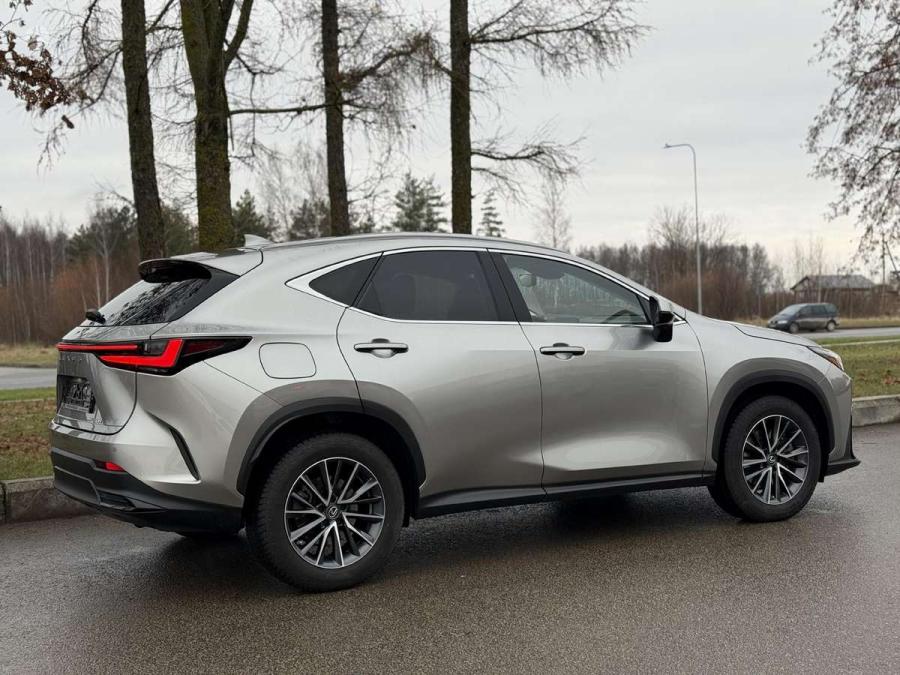 Yellow Lexus NX 450h 2022 in Panevezys, with an engine capacity of 2.49 L and mileage of 82 thousand km for 42900 €, photo 20 on AUTOMOTO.COM.LV