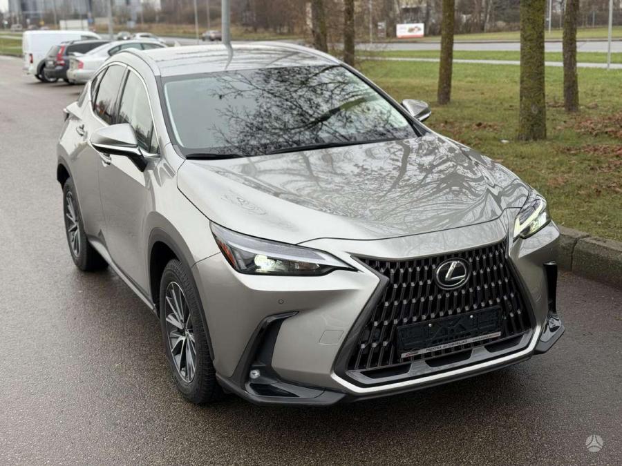 Yellow Lexus NX 450h 2022 in Panevezys, with an engine capacity of 2.49 L and mileage of 82 thousand km for 42900 €, photo 22 on AUTOMOTO.COM.LV