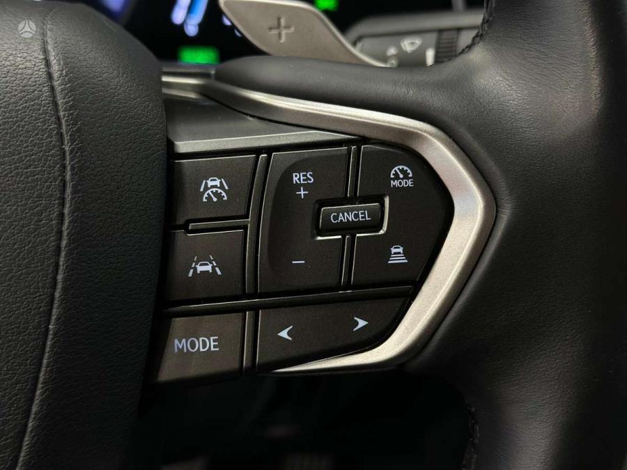 Yellow Lexus NX 450h 2024 in Kaunas, with an engine capacity of 2.49 L and mileage of 43 thousand km for 44900 €, photo 15 on AUTOMOTO.COM.LV