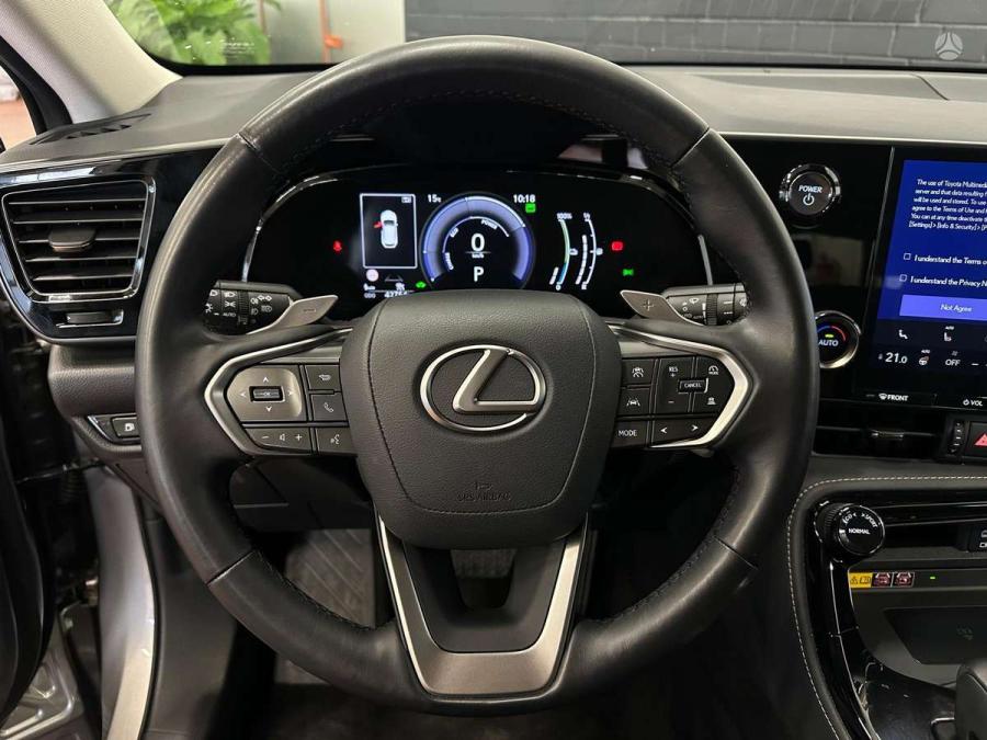 Yellow Lexus NX 450h 2024 in Kaunas, with an engine capacity of 2.49 L and mileage of 43 thousand km for 44900 €, photo 16 on AUTOMOTO.COM.LV