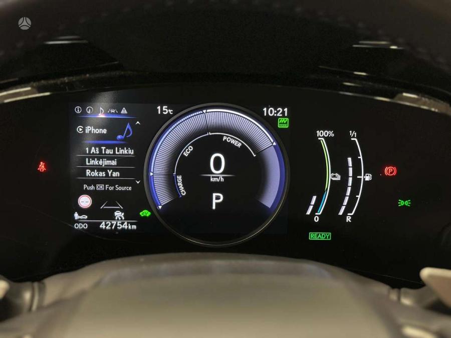 Yellow Lexus NX 450h 2024 in Kaunas, with an engine capacity of 2.49 L and mileage of 43 thousand km for 44900 €, photo 24 on AUTOMOTO.COM.LV