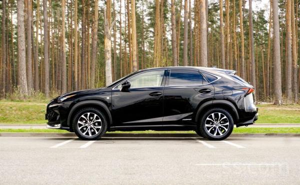 Melns Lexus NX 2015 Rīga, ar dzinēja tilpumu 2.50 L un nobraukumu 215 tūkst. km par 18190 €, foto 4 vietnē AUTOMOTO.COM.LV