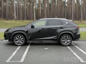 Black Lexus NX 2015 in Riga, with an engine capacity of 2.50 L and mileage of 147 thousand km for 22550 €, photo 4 on AUTOMOTO.COM.LV