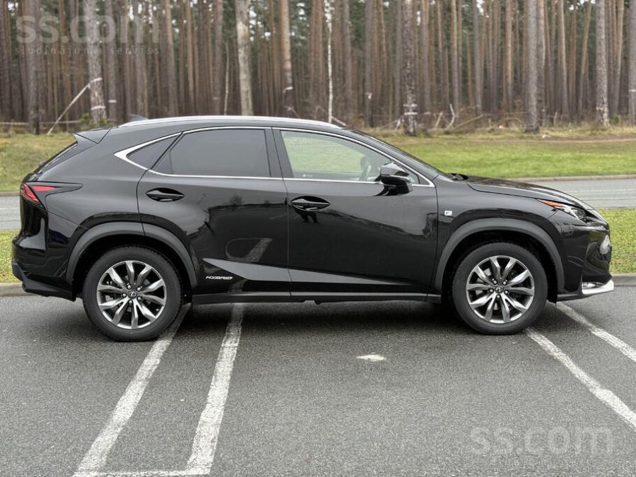 Black Lexus NX 2015 in Riga, with an engine capacity of 2.50 L and mileage of 147 thousand km for 22550 €, photo 5 on AUTOMOTO.COM.LV