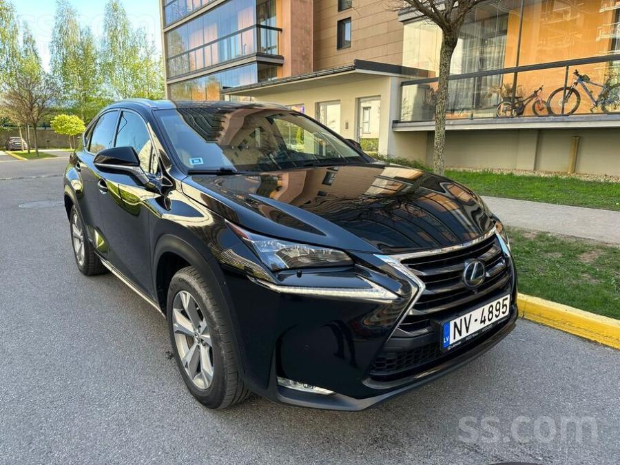 Melns Lexus NX 2015 Rīga, ar dzinēja tilpumu 2.50 L un nobraukumu 130 tūkst. km par 22753 €, foto 5 vietnē AUTOMOTO.COM.LV