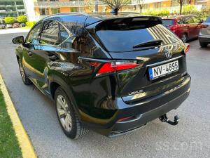 Melns Lexus NX 2015 Rīga, ar dzinēja tilpumu 2.50 L un nobraukumu 130 tūkst. km par 22753 €, foto 7 vietnē AUTOMOTO.COM.LV