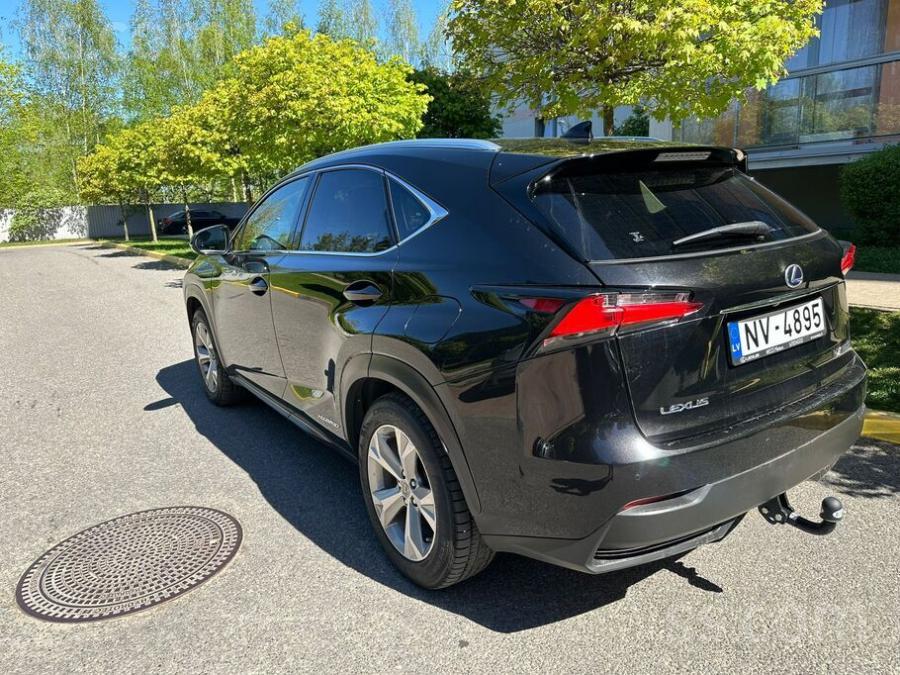 Melns Lexus NX 2015 Rīga, ar dzinēja tilpumu 2.50 L un nobraukumu 130 tūkst. km par 22753 €, foto 8 vietnē AUTOMOTO.COM.LV