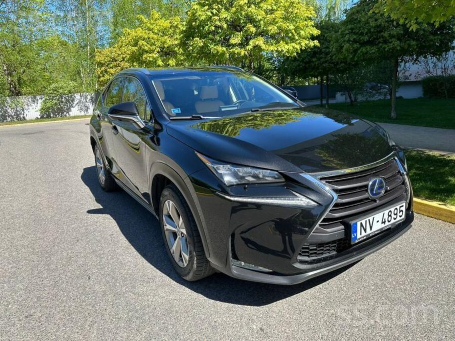Melns Lexus NX 2015 Rīga, ar dzinēja tilpumu 2.50 L un nobraukumu 130 tūkst. km par 22753 €, foto 10 vietnē AUTOMOTO.COM.LV