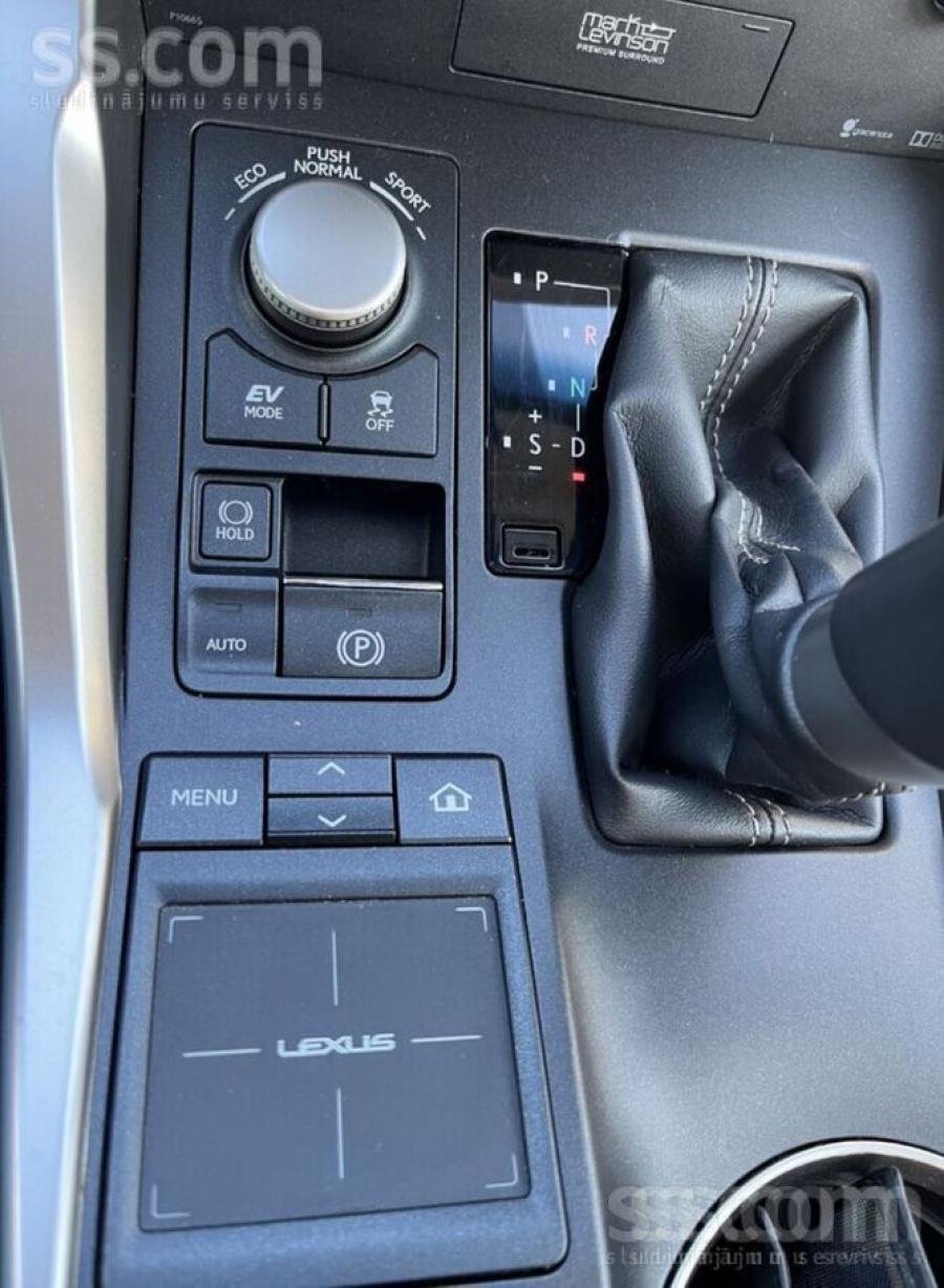 Melns Lexus NX 2015 Rīga, ar dzinēja tilpumu 2.50 L un nobraukumu 130 tūkst. km par 22753 €, foto 11 vietnē AUTOMOTO.COM.LV