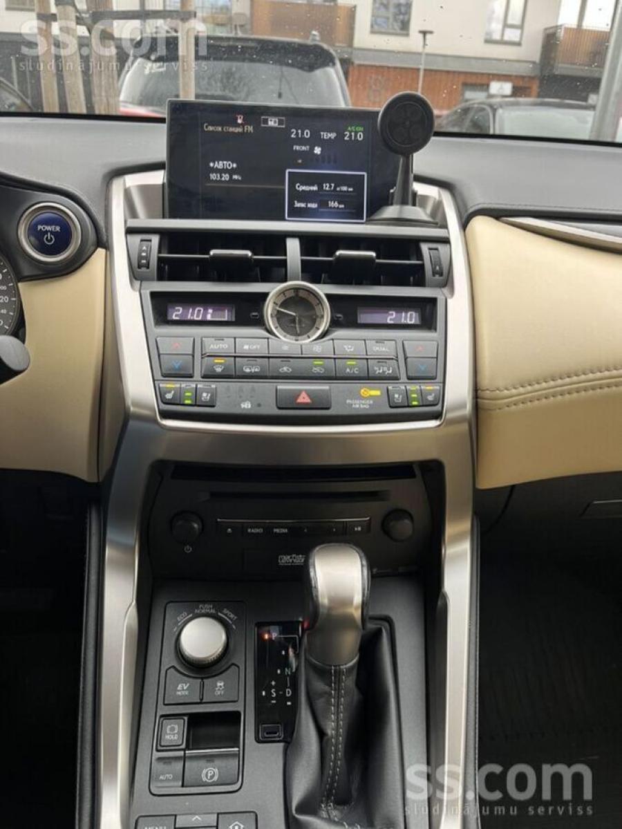 Melns Lexus NX 2015 Rīga, ar dzinēja tilpumu 2.50 L un nobraukumu 130 tūkst. km par 22753 €, foto 18 vietnē AUTOMOTO.COM.LV