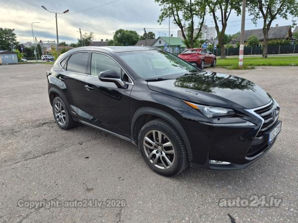 Melns Lexus NX 2015 Tallina, ar dzinēja tilpumu 2.50 L un nobraukumu 193 tūkst. km par 19990 €, foto 7 vietnē AUTOMOTO.COM.LV