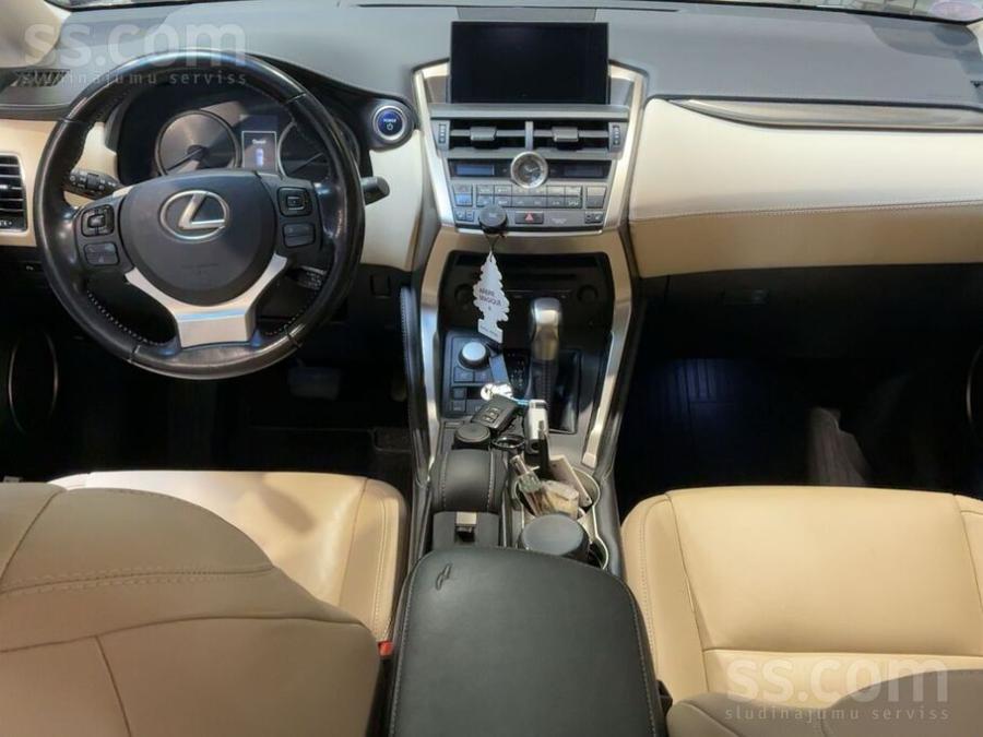 Black Lexus NX 2015 in Daugavpils, with an engine capacity of 2.50 L and mileage of 205 thousand km for 18900 €, photo 16 on AUTOMOTO.COM.LV