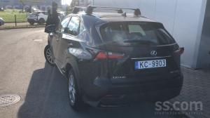 Melns Lexus NX 2015 Rīga, ar dzinēja tilpumu 2.50 L un nobraukumu 177 tūkst. km par 16500 €, foto 1 vietnē AUTOMOTO.COM.LV