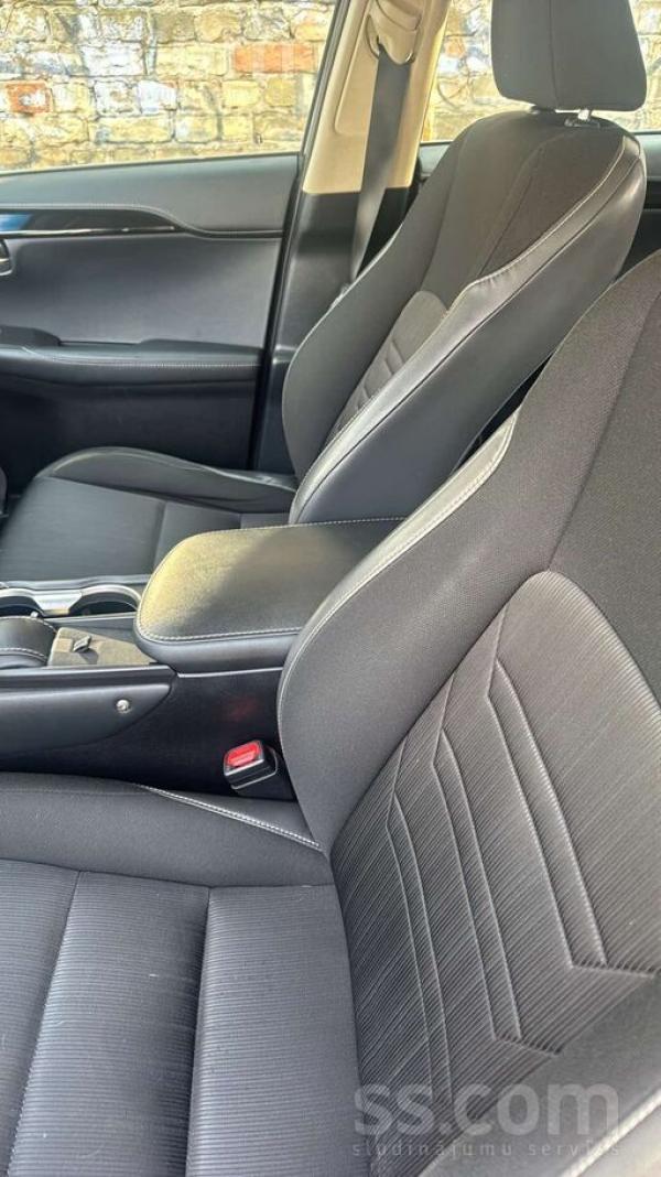 Melns Lexus NX 2015 Rīga, ar dzinēja tilpumu 2.50 L un nobraukumu 177 tūkst. km par 16500 €, foto 8 vietnē AUTOMOTO.COM.LV