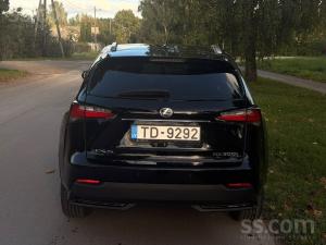 Черный Лексус НХ 2015 в Рига, объемом двигателя 2.50 л и пробегом 225 тыс. км за 15900 €, фото 7 на AUTOMOTO.COM.LV