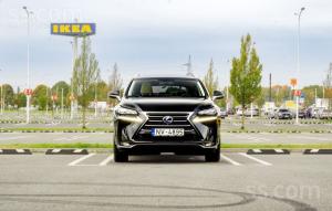 Black Lexus NX 2015 in Riga, with an engine capacity of 2.50 L and mileage of 131 thousand km for 21990 €, photo 4 on AUTOMOTO.COM.LV
