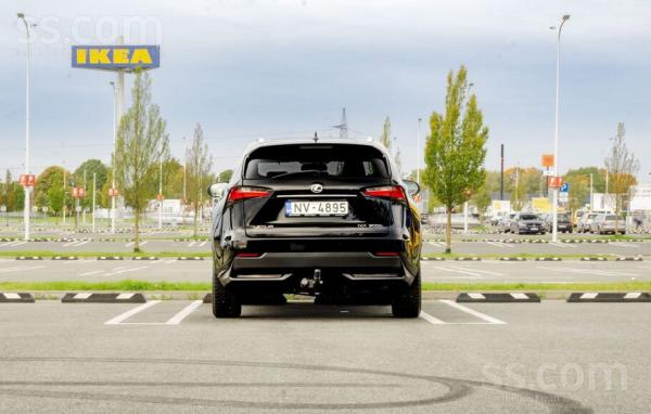 Black Lexus NX 2015 in Riga, with an engine capacity of 2.50 L and mileage of 131 thousand km for 21990 €, photo 8 on AUTOMOTO.COM.LV