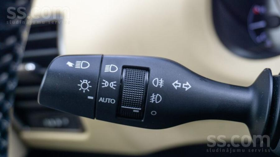 Black Lexus NX 2015 in Riga, with an engine capacity of 2.50 L and mileage of 131 thousand km for 21990 €, photo 23 on AUTOMOTO.COM.LV