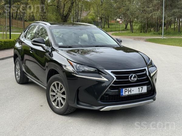 Black Lexus NX 2016 in Jurmala, with an engine capacity of 2.50 L and mileage of 154 thousand km for 20100 €, photo 3 on AUTOMOTO.COM.LV