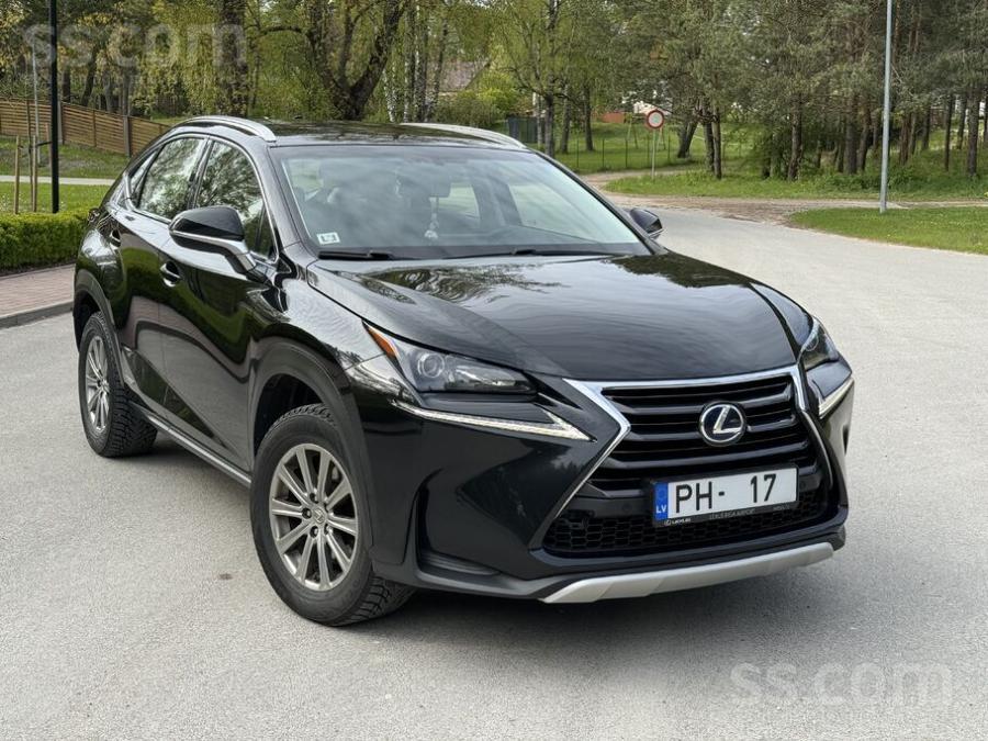 Black Lexus NX 2016 in Jurmala, with an engine capacity of 2.50 L and mileage of 154 thousand km for 20100 €, photo 3 on AUTOMOTO.COM.LV