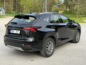 Black Lexus NX 2016 in Jurmala, with an engine capacity of 2.50 L and mileage of 154 thousand km for 20100 €, photo 6 on AUTOMOTO.COM.LV