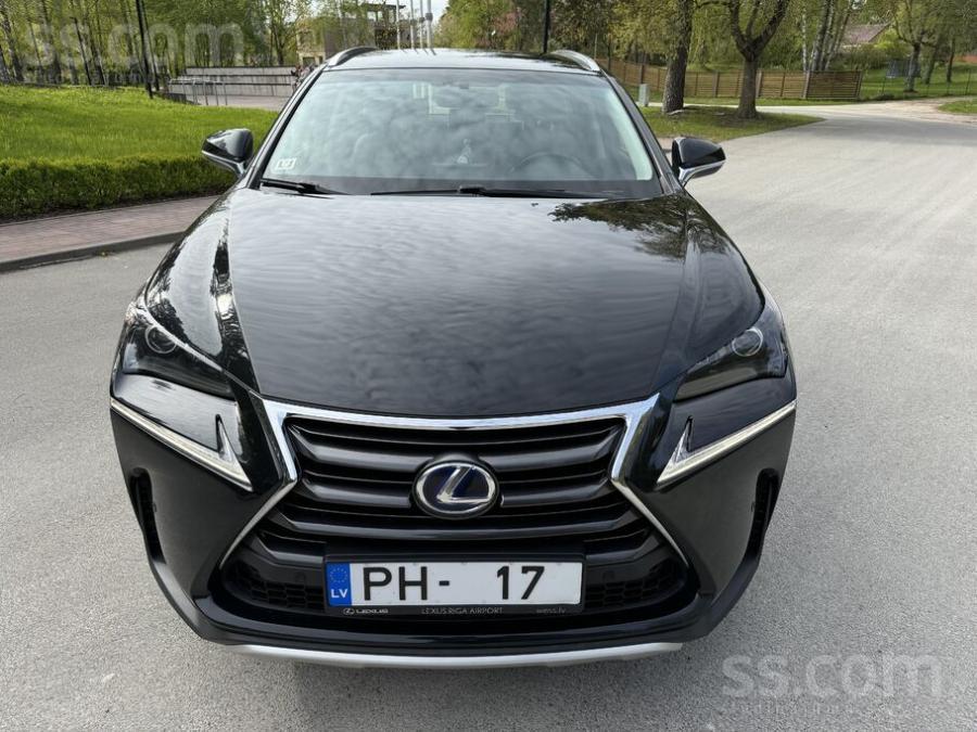 Black Lexus NX 2016 in Jurmala, with an engine capacity of 2.50 L and mileage of 154 thousand km for 20100 €, photo 9 on AUTOMOTO.COM.LV
