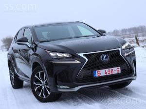 Black Lexus NX 2016 in Daugavpils, with an engine capacity of 2.50 L and mileage of 192 thousand km for 21790 €, photo 3 on AUTOMOTO.COM.LV