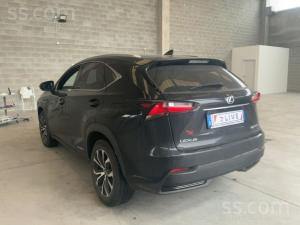 Melns Lexus NX 2016 Daugavpils, ar dzinēja tilpumu 2.50 L un nobraukumu 175 tūkst. km par 21000 €, foto 9 vietnē AUTOMOTO.COM.LV