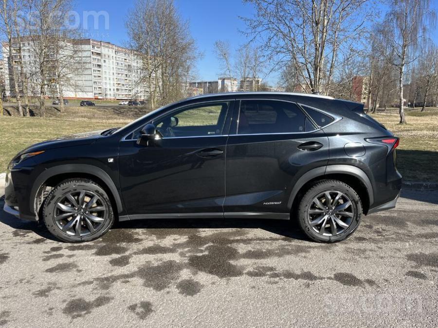 Black Lexus NX 2017 in Riga, with an engine capacity of 2.50 L and mileage of 168 thousand km for 23200 €, photo 3 on AUTOMOTO.COM.LV