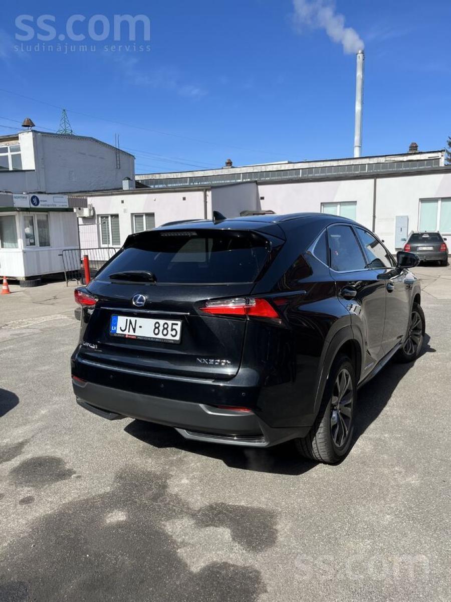 Black Lexus NX 2017 in Riga, with an engine capacity of 2.50 L and mileage of 168 thousand km for 23200 €, photo 5 on AUTOMOTO.COM.LV