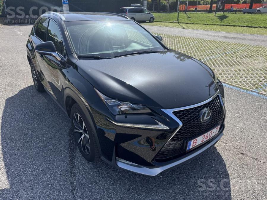 Melns Lexus NX 2017 Daugavpils, ar dzinēja tilpumu 2.50 L un nobraukumu 141 tūkst. km par 22500 €, foto 5 vietnē AUTOMOTO.COM.LV