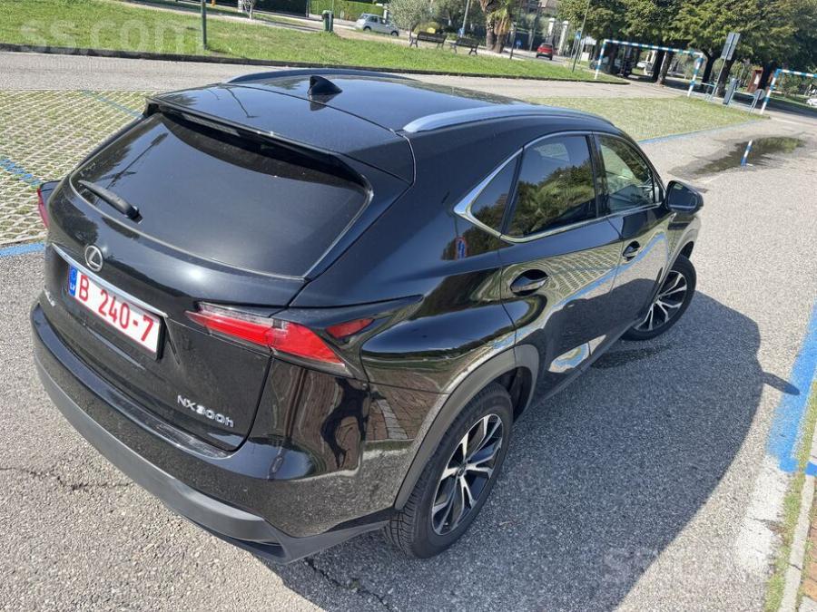 Melns Lexus NX 2017 Daugavpils, ar dzinēja tilpumu 2.50 L un nobraukumu 141 tūkst. km par 22500 €, foto 10 vietnē AUTOMOTO.COM.LV