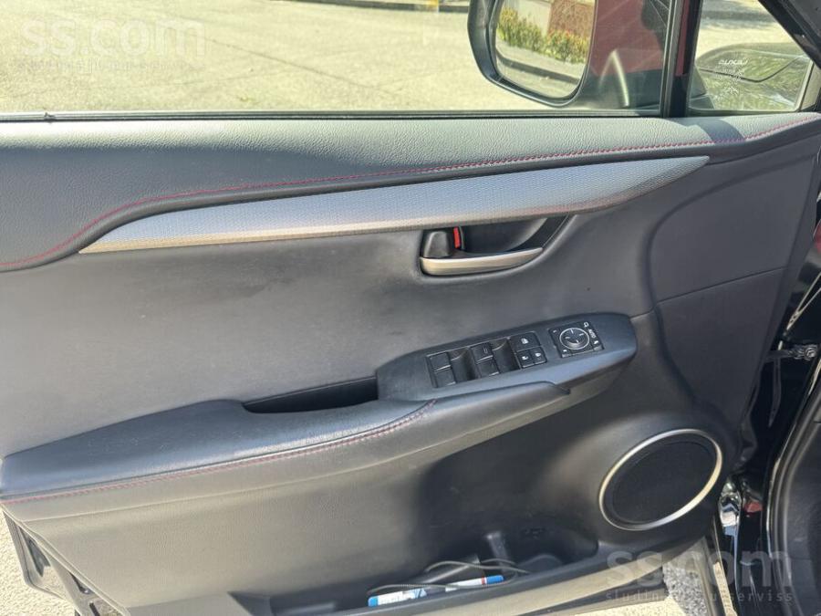 Melns Lexus NX 2017 Daugavpils, ar dzinēja tilpumu 2.50 L un nobraukumu 141 tūkst. km par 22500 €, foto 20 vietnē AUTOMOTO.COM.LV
