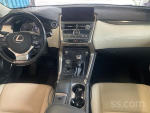 Melns Lexus NX 2017 Rīga, ar dzinēja tilpumu 2.50 L un nobraukumu 161 tūkst. km par 21900 €, foto 19 vietnē AUTOMOTO.COM.LV