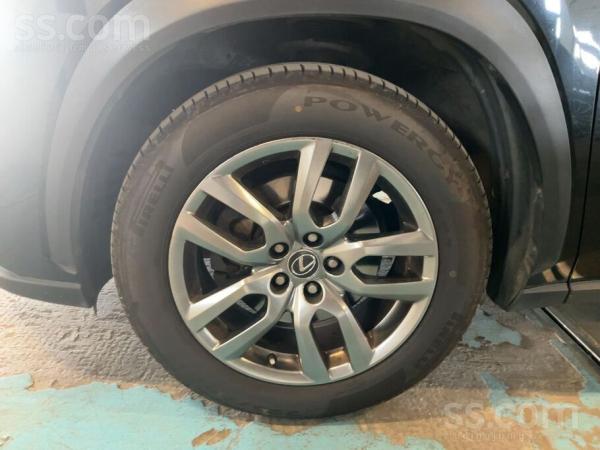 Black Lexus NX 2017 in Riga, with an engine capacity of 2.50 L and mileage of 205 thousand km for 21500 €, photo 3 on AUTOMOTO.COM.LV