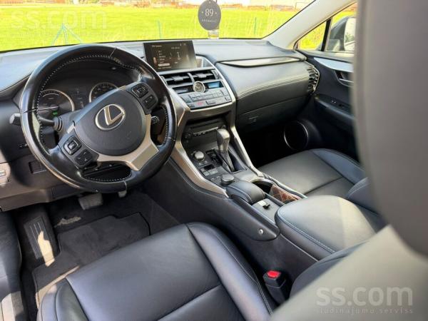 Lexus NX 2017 Rīga vietnē Melns Lexus NX 2017 Rīga, ar dzinēja tilpumu 2.50 L un nobraukumu 145 tūkst. km par 22000 €, foto 7 vietnē AUTOMOTO.COM.LV
