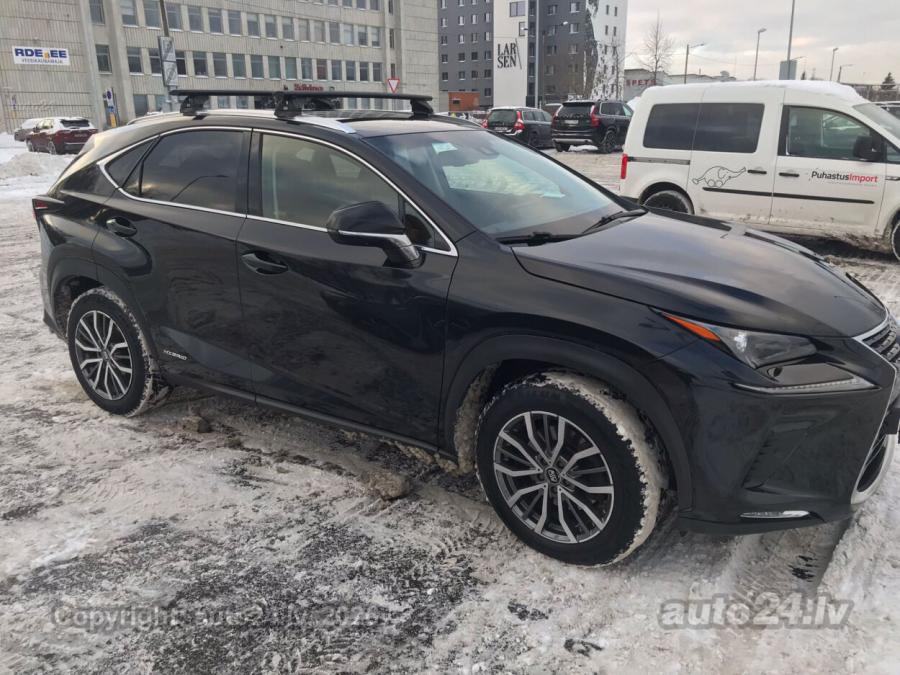 Black Lexus NX 2018 in Tallinn, with an engine capacity of 2.50 L and mileage of 135 thousand km for 24000 €, photo 3 on AUTOMOTO.COM.LV