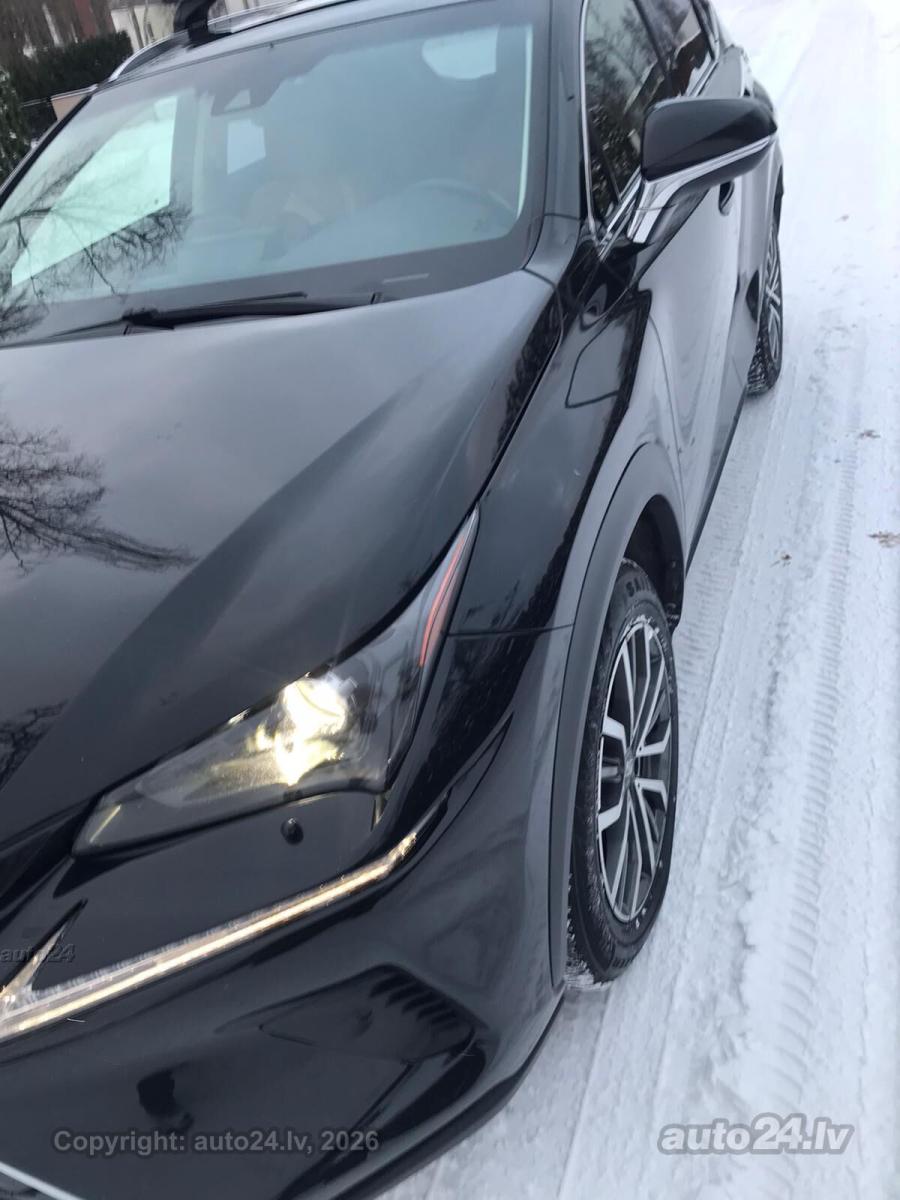 Black Lexus NX 2018 in Tallinn, with an engine capacity of 2.50 L and mileage of 135 thousand km for 24000 €, photo 9 on AUTOMOTO.COM.LV