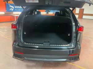 Black Lexus NX 2018 in Daugavpils, with an engine capacity of 2.50 L and mileage of 114 thousand km for 28500 €, photo 11 on AUTOMOTO.COM.LV