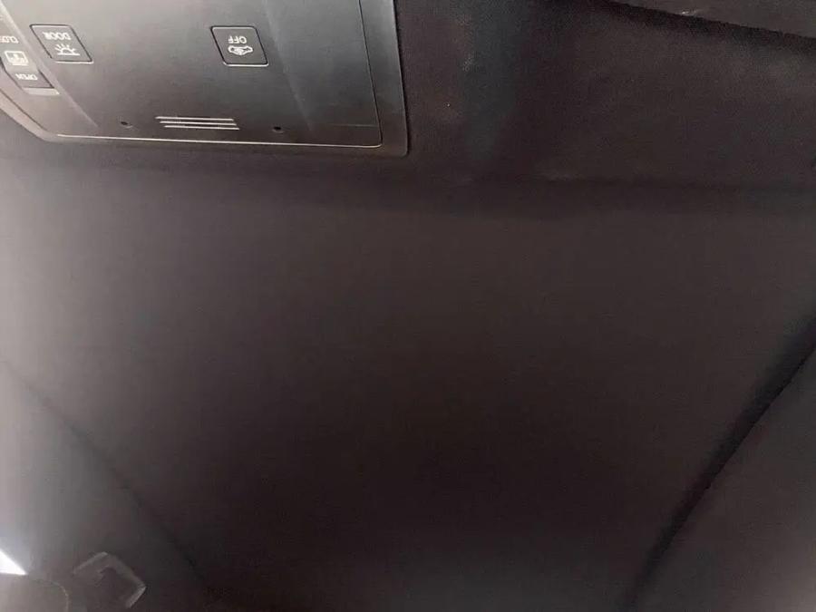 Black Lexus NX 2018 in Daugavpils, with an engine capacity of 2.50 L and mileage of 114 thousand km for 28500 €, photo 17 on AUTOMOTO.COM.LV