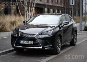 Melns Lexus NX 2019 Rīga, ar dzinēja tilpumu 2.50 L un nobraukumu 62 tūkst. km par 27000 €, foto  vietnē AUTOMOTO.COM.LV
