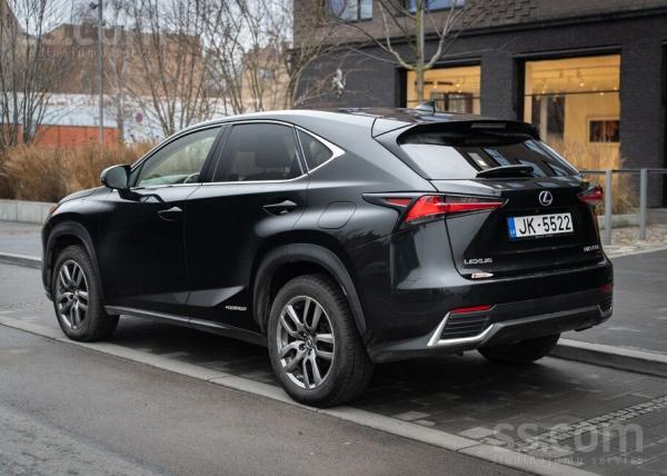 Melns Lexus NX 2019 Rīga, ar dzinēja tilpumu 2.50 L un nobraukumu 62 tūkst. km par 27000 €, foto 2 vietnē AUTOMOTO.COM.LV