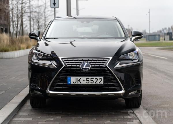 Black Lexus NX 2019 in Riga, with an engine capacity of 2.50 L and mileage of 62 thousand km for 27000 €, photo 4 on AUTOMOTO.COM.LV