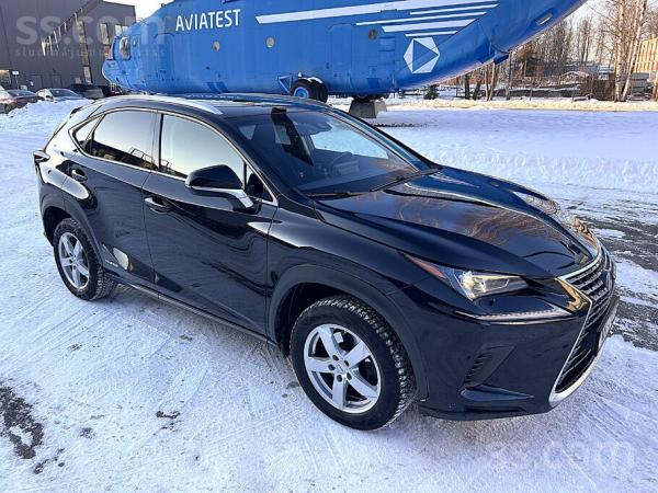 Black Lexus NX 2019 in Riga, with an engine capacity of 2.50 L and mileage of 134 thousand km for 23950 €, photo 3 on AUTOMOTO.COM.LV