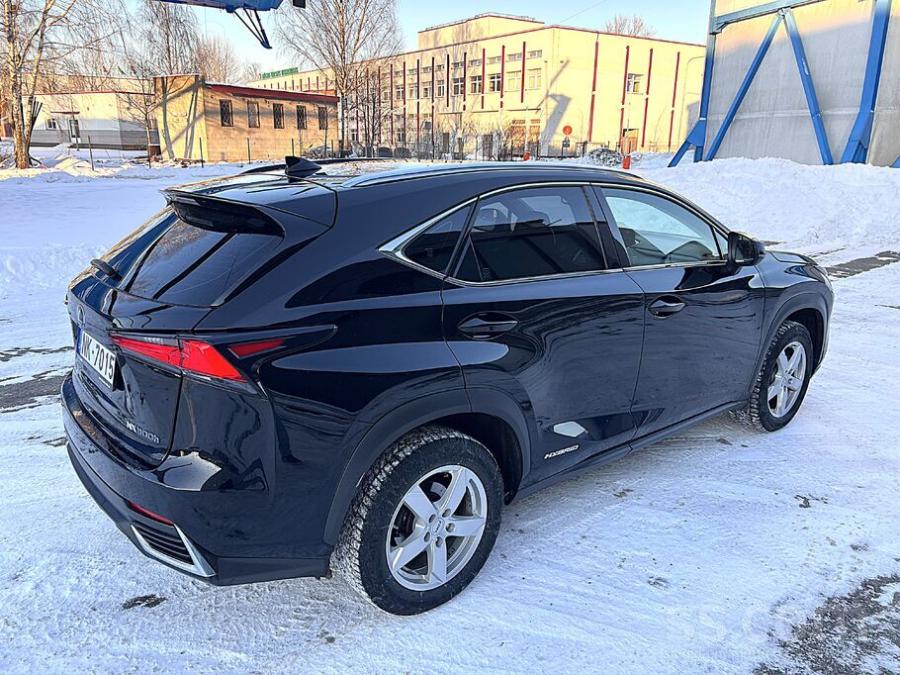 Black Lexus NX 2019 in Riga, with an engine capacity of 2.50 L and mileage of 134 thousand km for 23950 €, photo 4 on AUTOMOTO.COM.LV